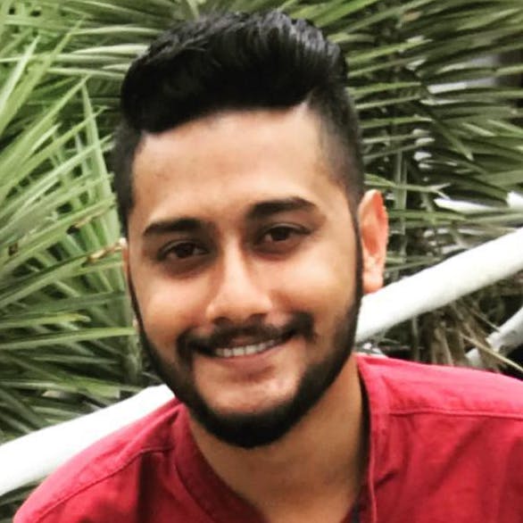 Playo – Connect. Play. Track.